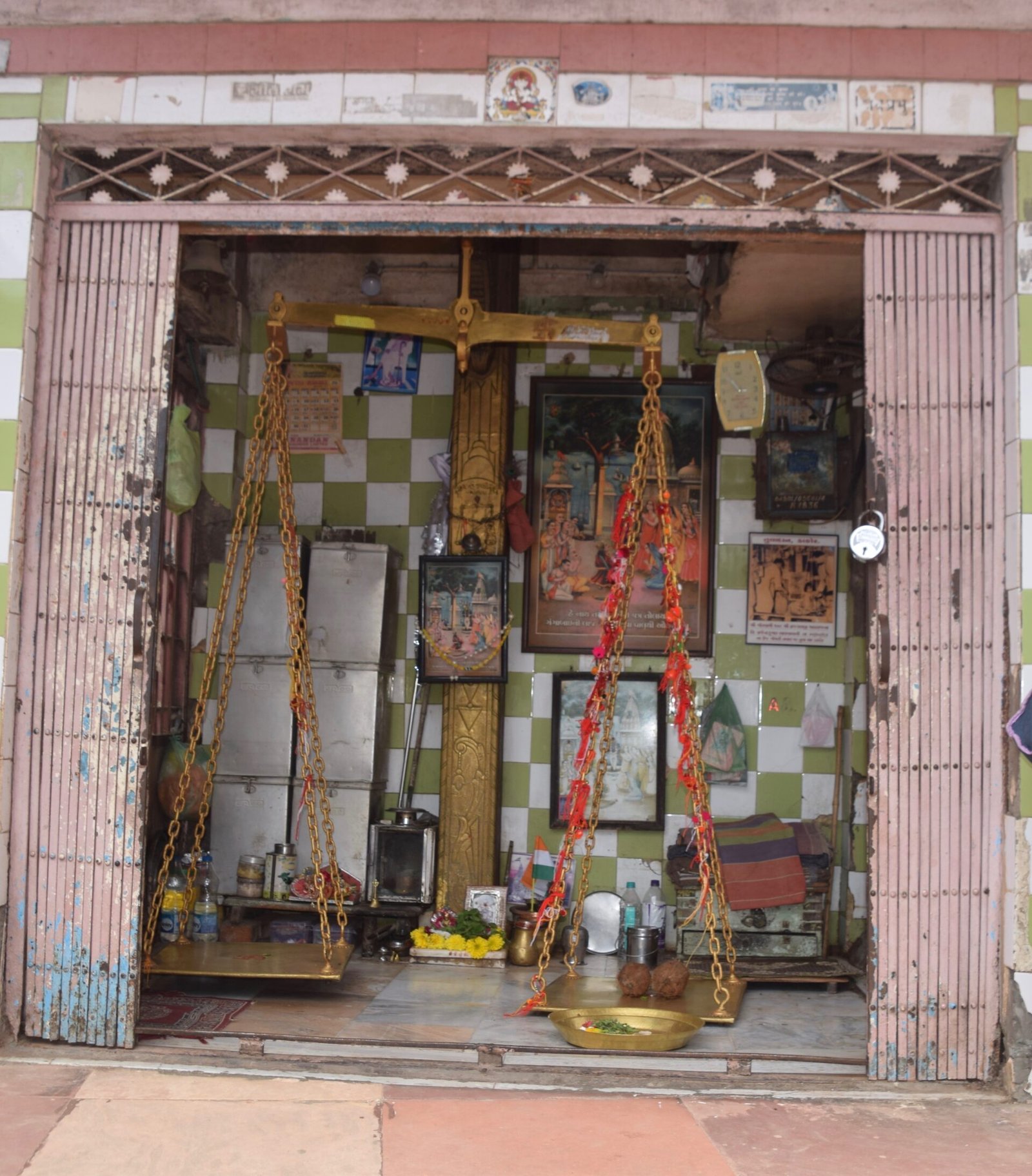 Ranchhodraiji temple at Dakor- an important pilgrim center of Gujarat ...